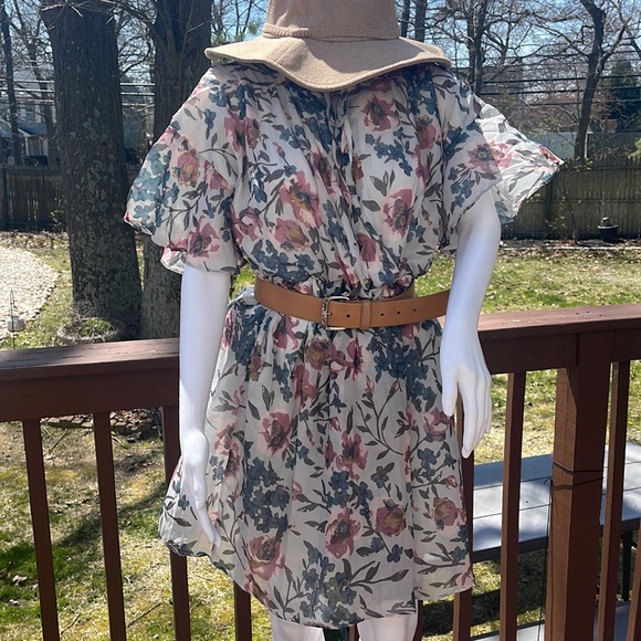 Sucrefas | Dresses | Floral Mini Dress By Sucrefas Lined With A White ...